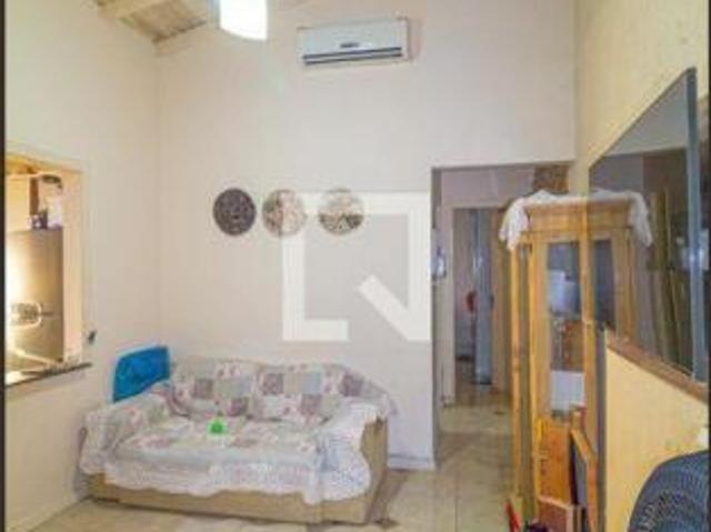 Casa à Venda Marechal Rondon, 2 Quartos, 100 m² Canoas