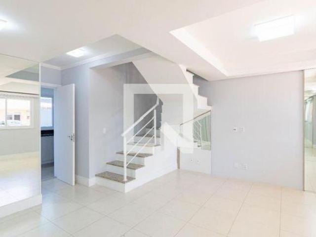 Casa à Venda Marechal Rondon, 2 Quartos, 116 m² Canoas