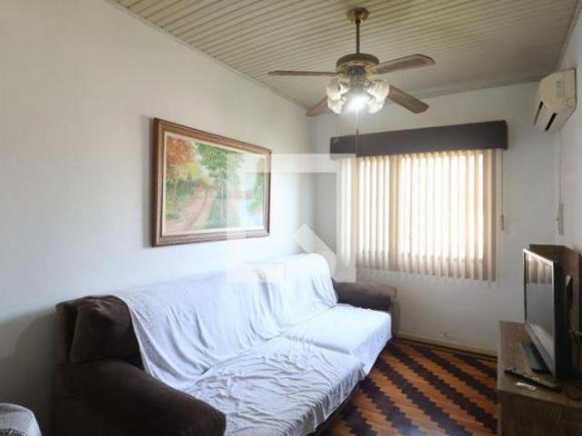 Casa à Venda Marechal Rondon, 2 Quartos, 165 m² Canoas