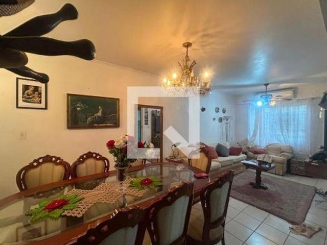 Casa à Venda Marechal Rondon, 3 Quartos, 200 m² Canoas