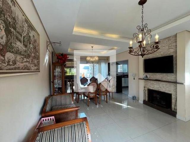 Casa à Venda Marechal Rondon, 3 Quartos, 250 m² Canoas