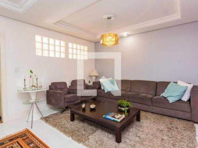 Casa à Venda Marechal Rondon, 3 Quartos, 294 m² Canoas