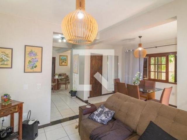 Casa à Venda Marechal Rondon, 4 Quartos, 300 m² Canoas