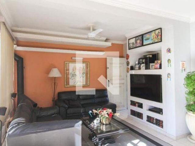 Casa à Venda Marechal Rondon, 5 Quartos, 250 m² Canoas