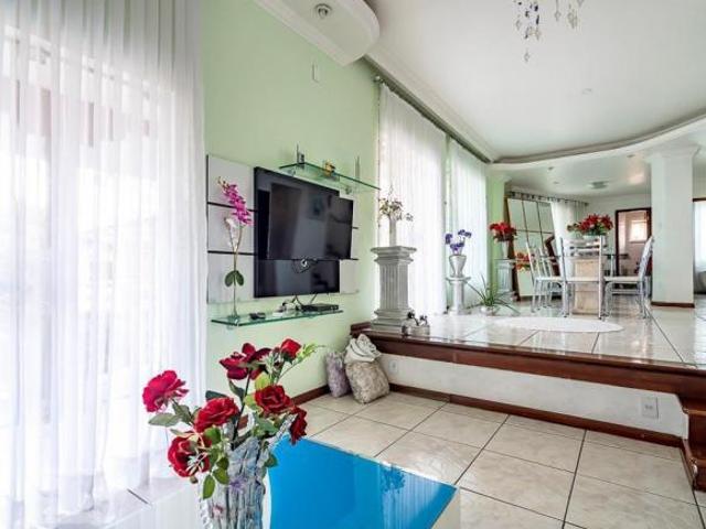 Casa à Venda Maria Virgínia, 5 Quartos, 280 m² Belo Horizonte