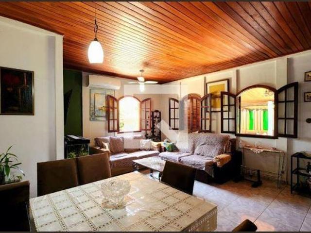 Casa à Venda Medeiros, 3 Quartos, 1000 m² Jundiaí