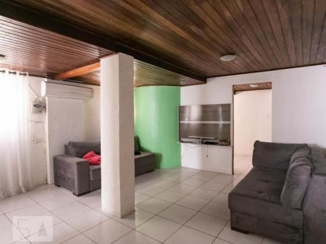 Casa à Venda Medianeira, 4 Quartos, 111 m² Porto Alegre