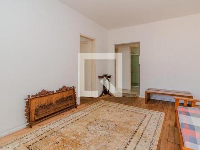 Casa à Venda Medianeira, 4 Quartos, 200 m² Porto Alegre