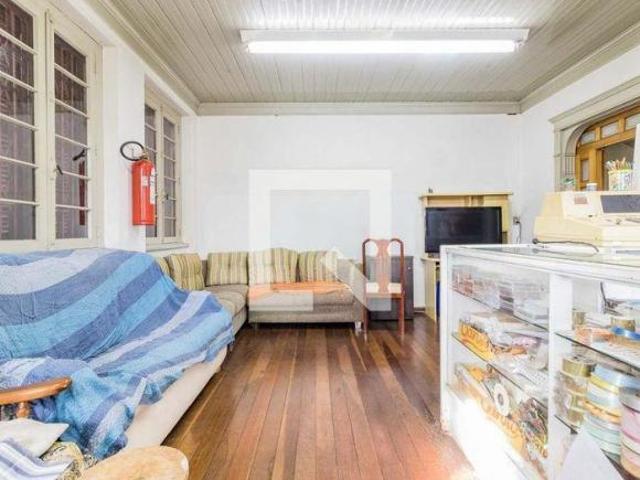 Casa à Venda Medianeira, 4 Quartos, 500 m² Porto Alegre