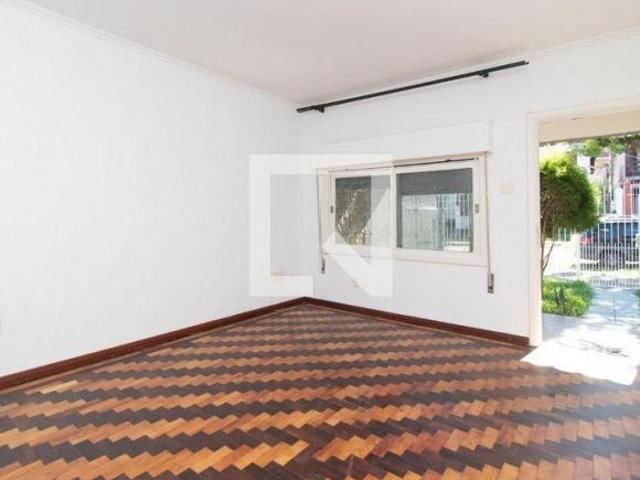 Casa à Venda Medianeira, 3 Quartos, 298 m² Porto Alegre