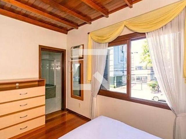 Casa à Venda Menino Deus, 4 Quartos, 216 m² Porto Alegre