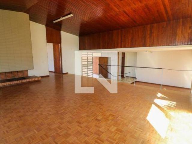 Casa à Venda Menino Deus, 4 Quartos, 500 m² Porto Alegre