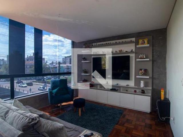 Casa à Venda Menino Deus, 6 Quartos, 1100 m² Porto Alegre