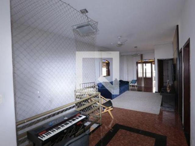 Casa à Venda Milionários, 4 Quartos, 200 m² Belo Horizonte