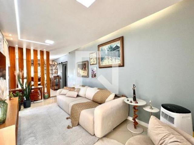 Casa à Venda Minas Brasil, 3 Quartos, 320 m² Belo Horizonte