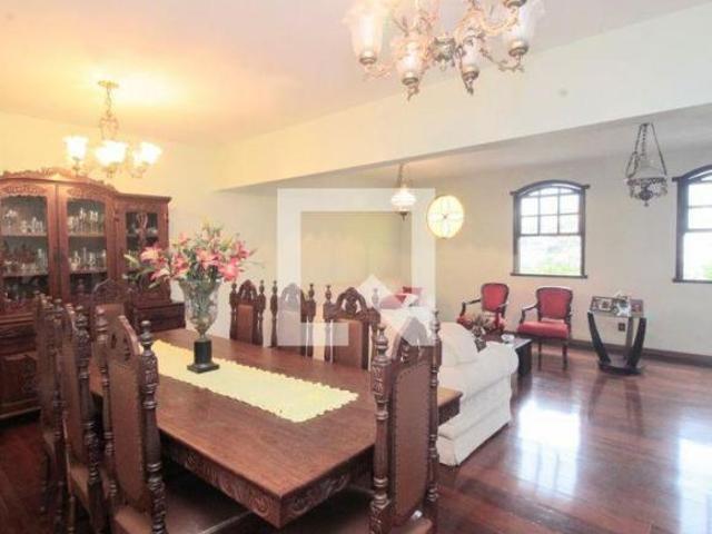 Casa à Venda Minas Brasil, 4 Quartos, 445 m² Belo Horizonte