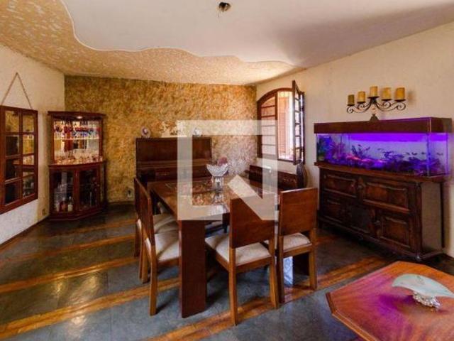 Casa à Venda Minas Brasil, 7 Quartos, 305 m² Belo Horizonte