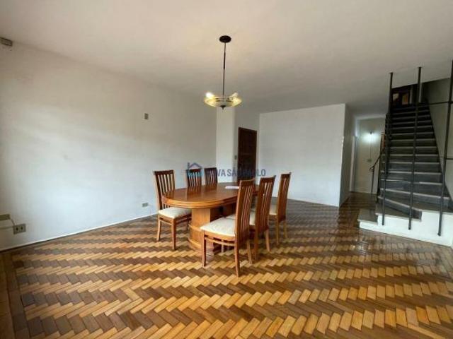 Casa a venda Mirandópolis, 4 quartos, 1 suíte e 2 vagas