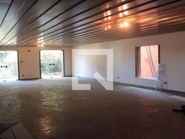 Casa à Venda Nova Campinas, 4 Quartos, 650 m2