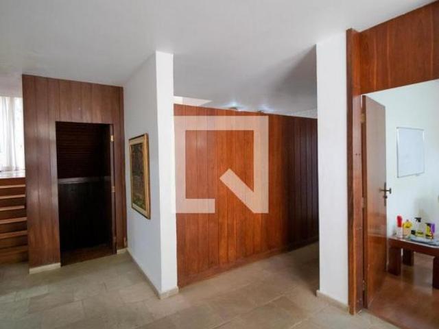 Casa à Venda Nova Campinas, 5 Quartos, 628 m2