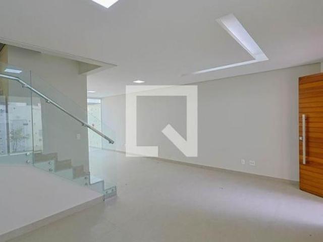 Casa à Venda Nova Floresta, 4 Quartos, 160 m² Belo Horizonte