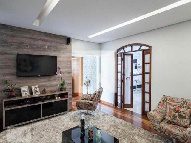 Casa à Venda Nova Floresta, 5 Quartos, 523 m² Belo Horizonte