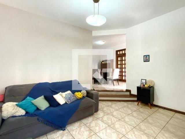 Casa à Venda Nova Granada, 4 Quartos, 283 m² Belo Horizonte