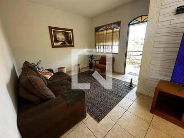 Casa à Venda Nova Granada, 4 Quartos, 300 m² Belo Horizonte