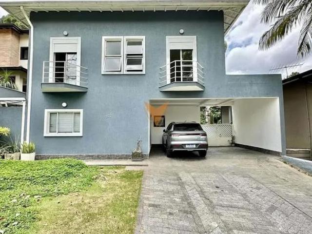 Casa à venda, Nova Higienópolis, Jandira, SP 3 Suítes, 5 Banheiros, 4 Vagas, 404m²