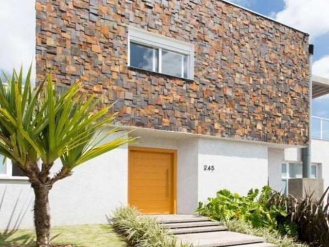 Casa A Venda Nova, Moderna Com Vista Para O Campo de Golf!