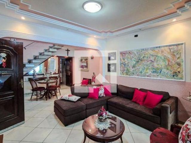 Casa à Venda Nova Petrópolis, 3 Quartos, 195 m² São Bernardo do Campo