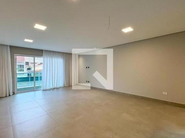 Casa à Venda Nova Petrópolis, 3 Quartos, 238 m² São Bernardo do Campo
