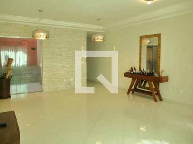 Casa à Venda Nova Petrópolis, 3 Quartos, 239 m² São Bernardo do Campo