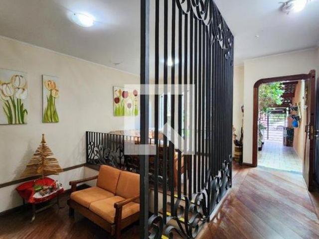 Casa à Venda Nova Petrópolis, 3 Quartos, 252 m² São Bernardo do Campo
