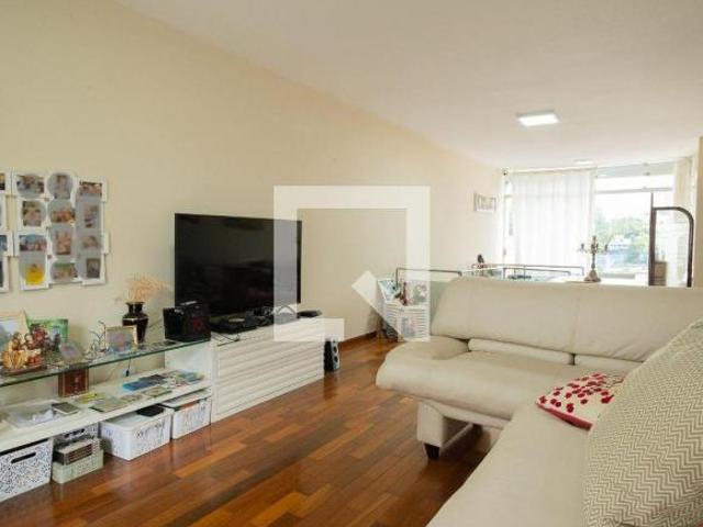 Casa à Venda Nova Petrópolis, 4 Quartos, 280 m2