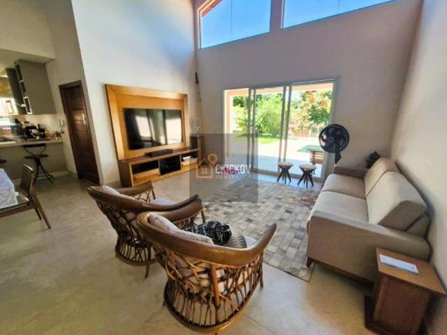 Casa à venda NOVA PORTEIRA FECHADA 1.200m² terreno com 3 Suítes, piscina, área gourmet completa e a