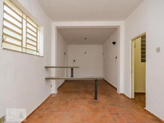 Casa à Venda Nova Suíssa, 2 Quartos, 400 m2