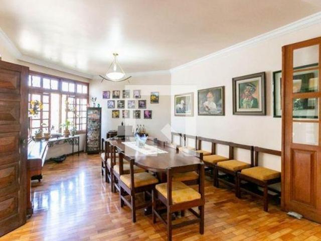 Casa à Venda Nova Suíssa, 7 Quartos, 340 m2