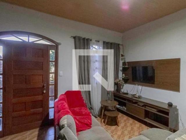 Casa à Venda Novo Glória, 3 Quartos, 166 m² Belo Horizonte