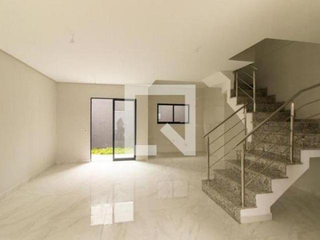 Casa à Venda Novo Mundo, 3 Quartos, 115 m² Curitiba