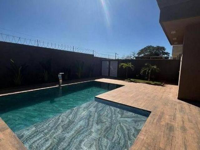 Casa à venda no Cond Villagio Donzeline com 3 suítes e 2 vagas de garagem / Próximo a porcada tradic