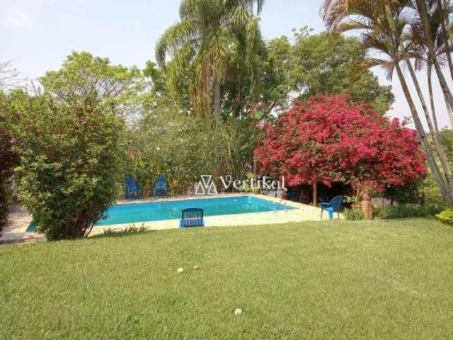 Casa à venda no Cond. Nova Higienópolis Granja Viana