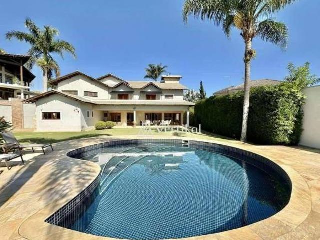 Casa à venda no Cond. São Paulo II na Granja Viana