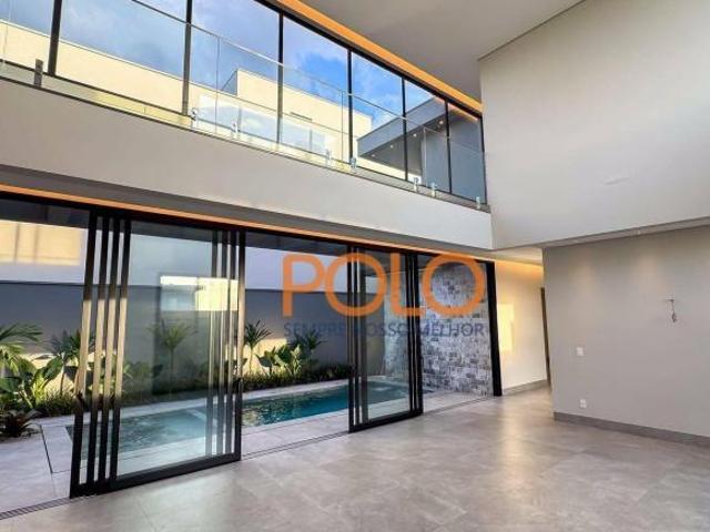 Casa à venda no Condomínio Tamboré em Uberlândia/MG