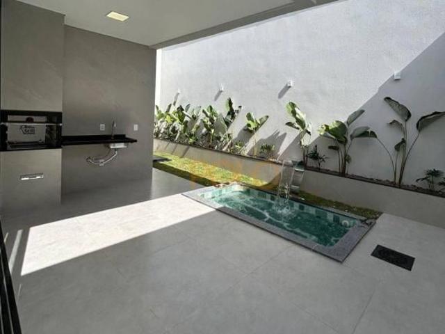 Casa à venda no Condomínio Terras Alpha em Uberlândia