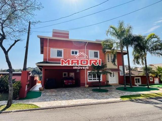 Casa à venda no Condomínio Terras do Caribe em Valinhos