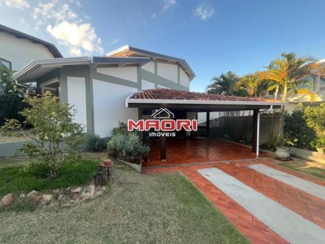 Casa à venda no Condomínio Terras do Caribe em Valinhos