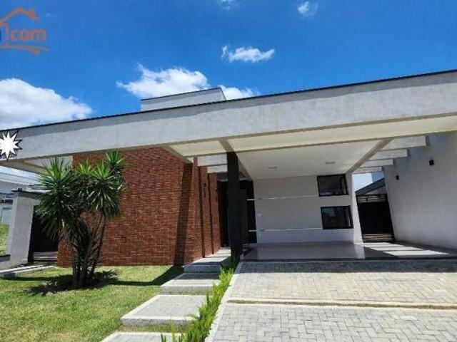Casa à venda no Condomínio Terras do Vale Caçapava/SP com 150 m²