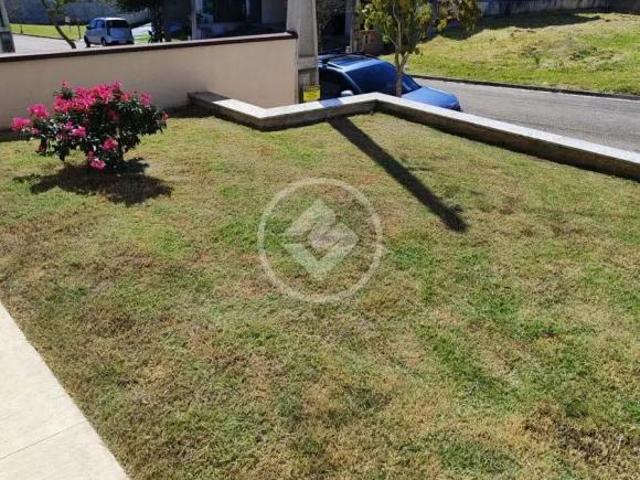 Casa A Venda no Condomínio Terras do Vale em Caçapava 3 quartos 1 Suite R$ 950,000,00