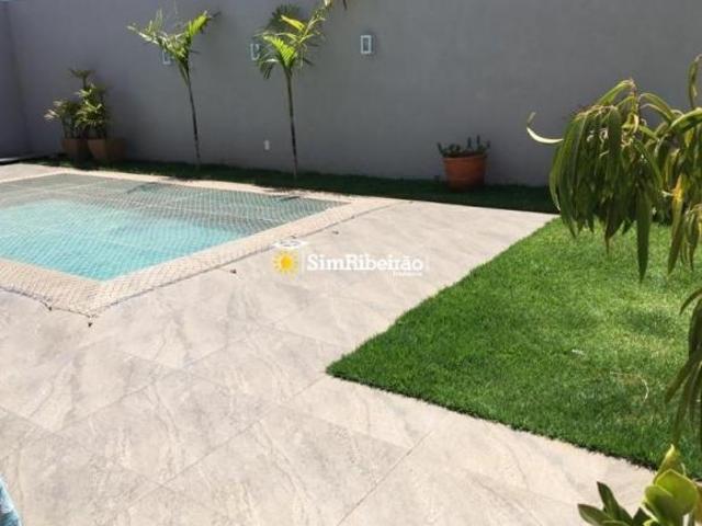 Casa a venda no condomínio Terras de Florença. Bairro Vila do Golf